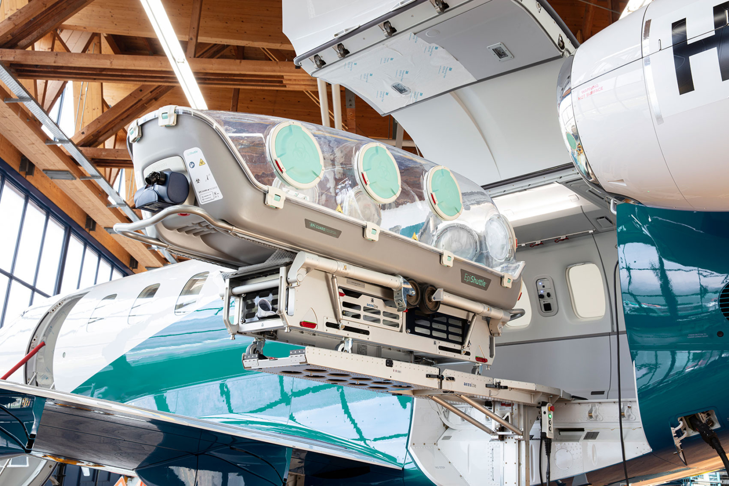 Pilatus now offers medevac PC-24 aircraft with the EpiShuttle ...