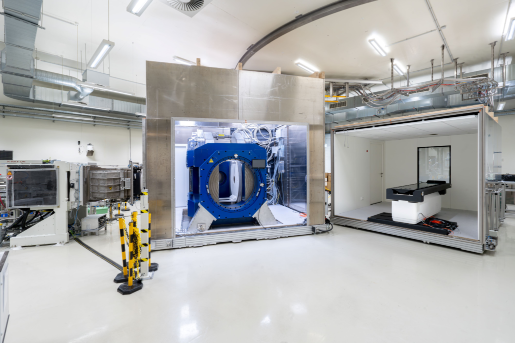 World’s first MRI-guided proton therapy prototype goes into scientific ...