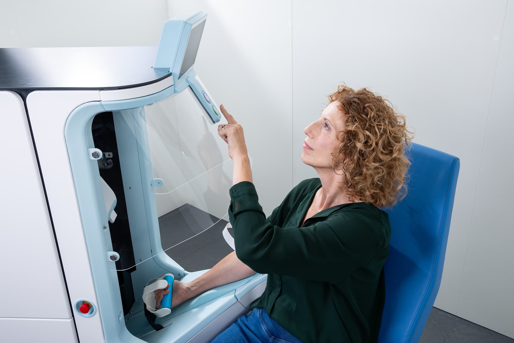 Autonomous blood drawing device receives CE marking - International ...