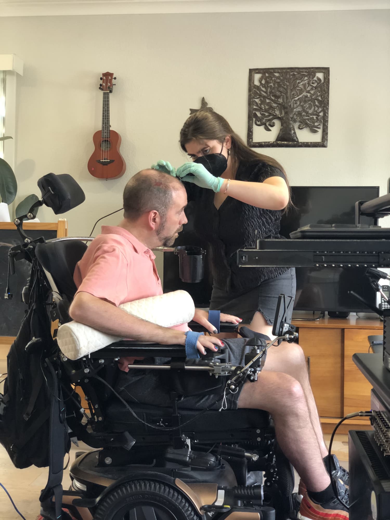 Neuroprosthetics breakthrough: brain implant enables real-time speech ...